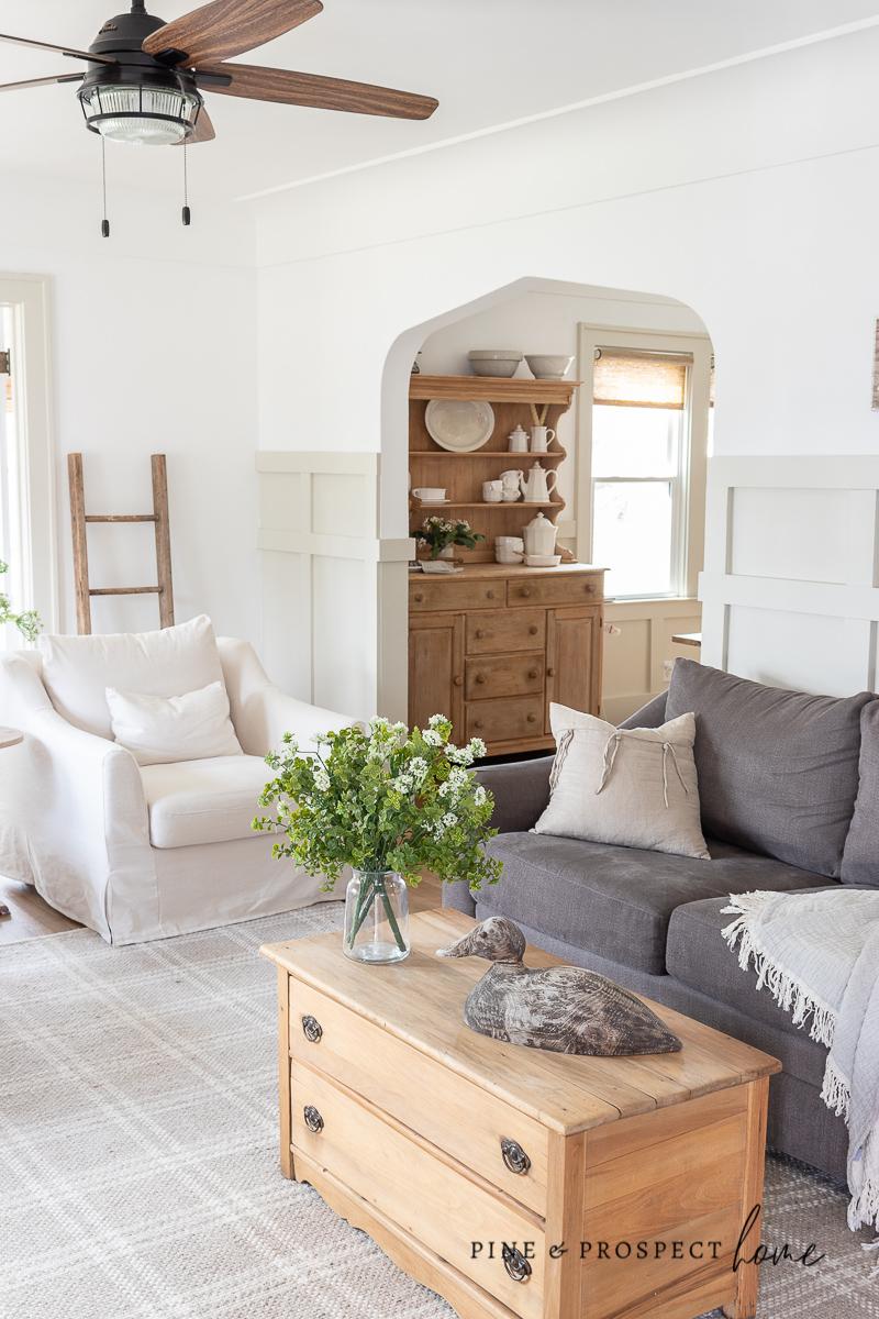 Timeless Cottage Paint Colors: Beautiful And Classic Shades To ...